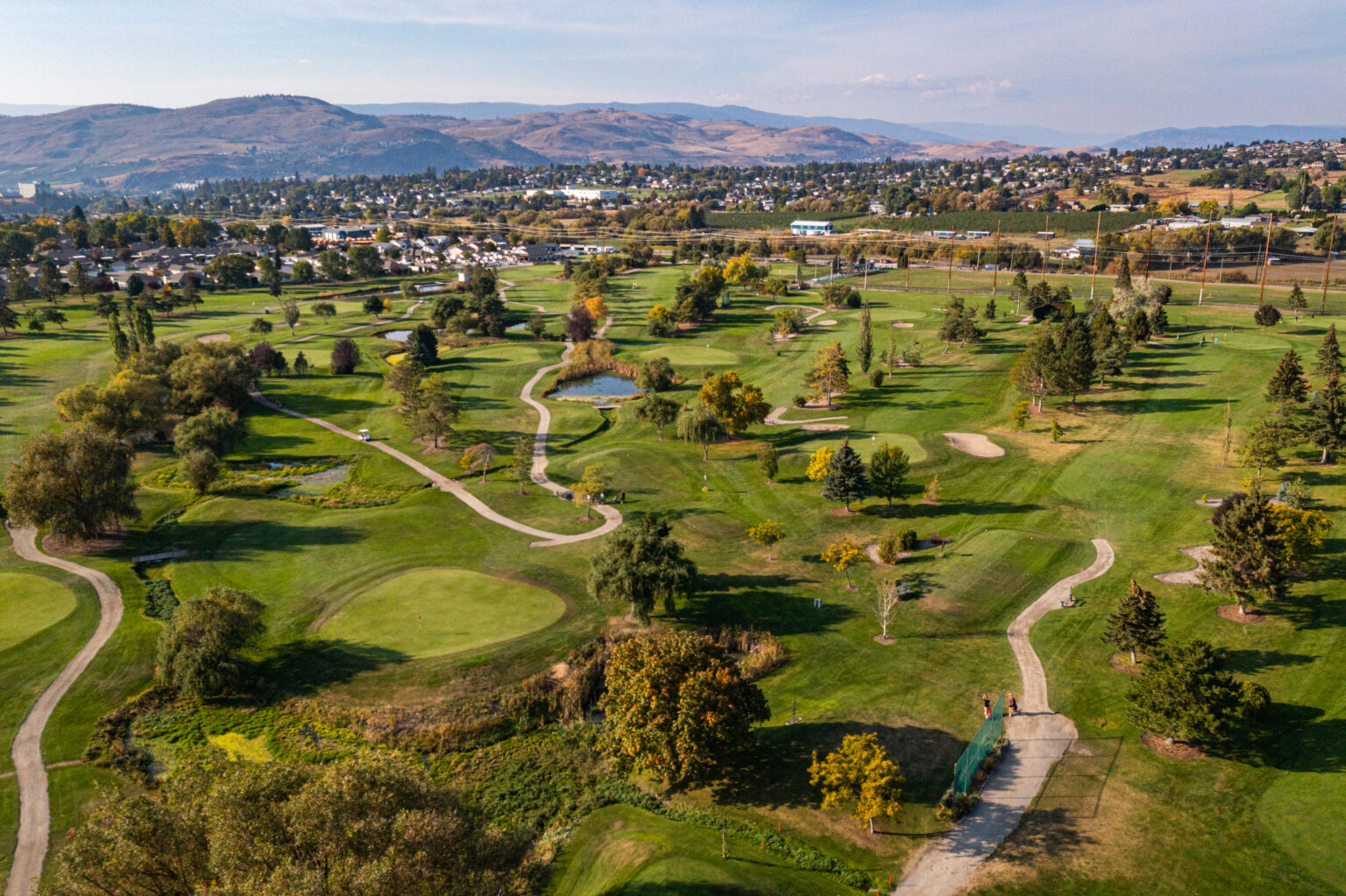 Hillview Golf Course – Executive Golf Course & Driving Range in Vernon, BC